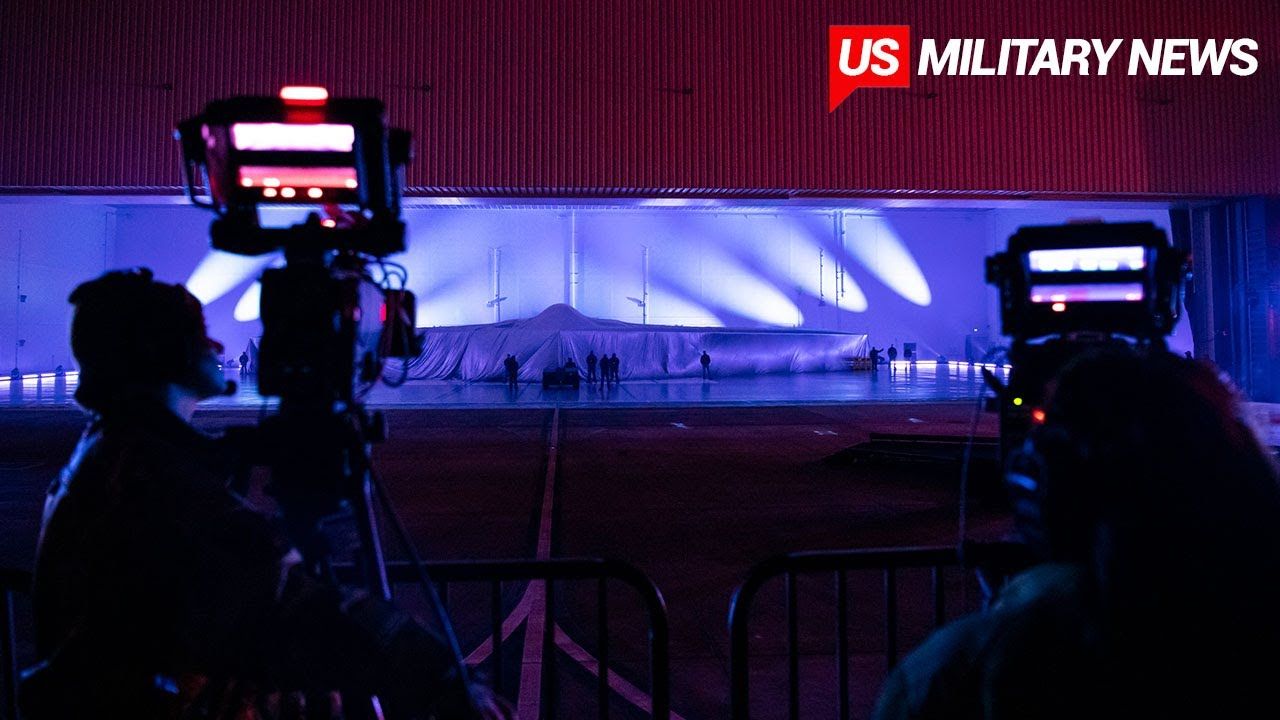 The World's First 6th Generation Stealth Bomber Launched B-21 Raider ...