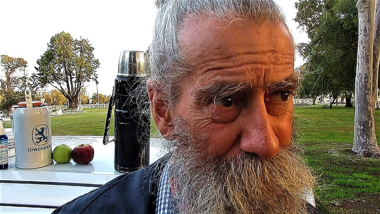 P.1a Six days in Balingup: My cemetery video – my plot is waiting here ...