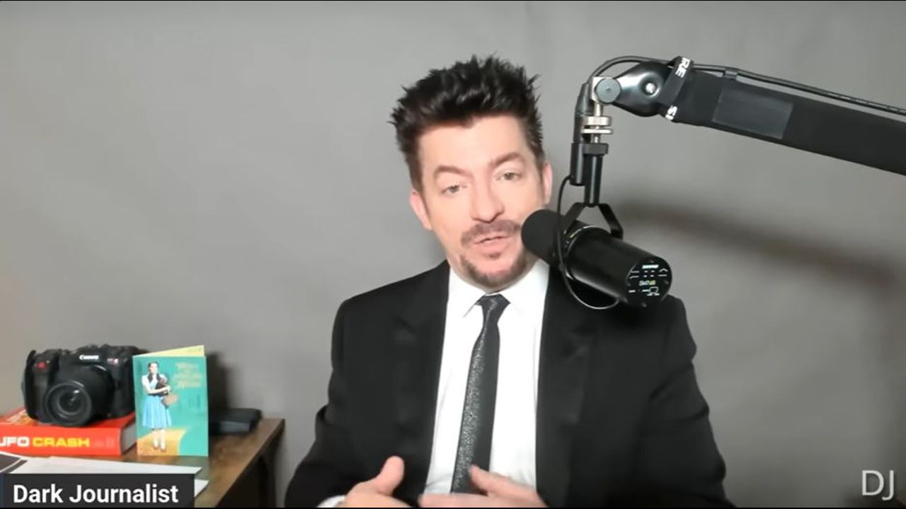 Dark Journalist - X-206 NASA SECRET INTELLIGENCE UFO FILE - Brighteon .com