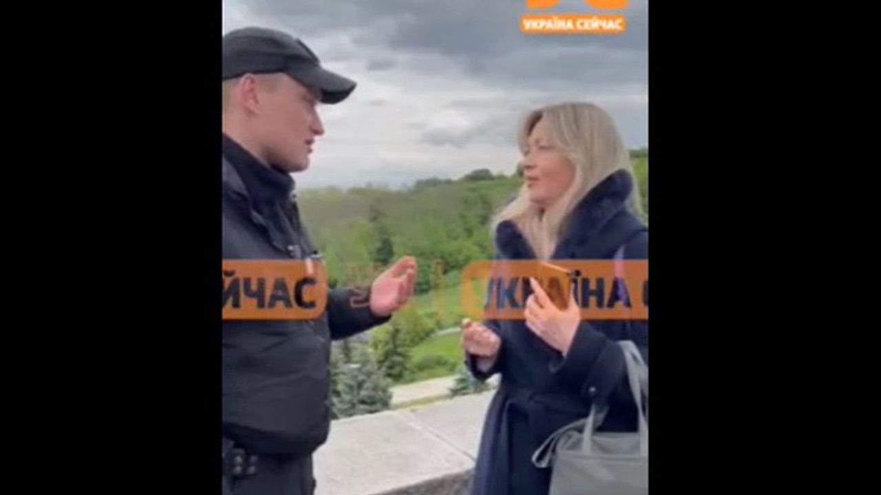 Banderastan police detained a woman for playing the song "Victory Day ...