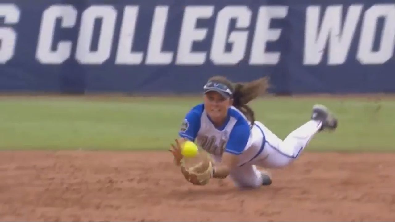 US Sports Softball Feat. Top WCWS softball defensive plays since 2015 ...