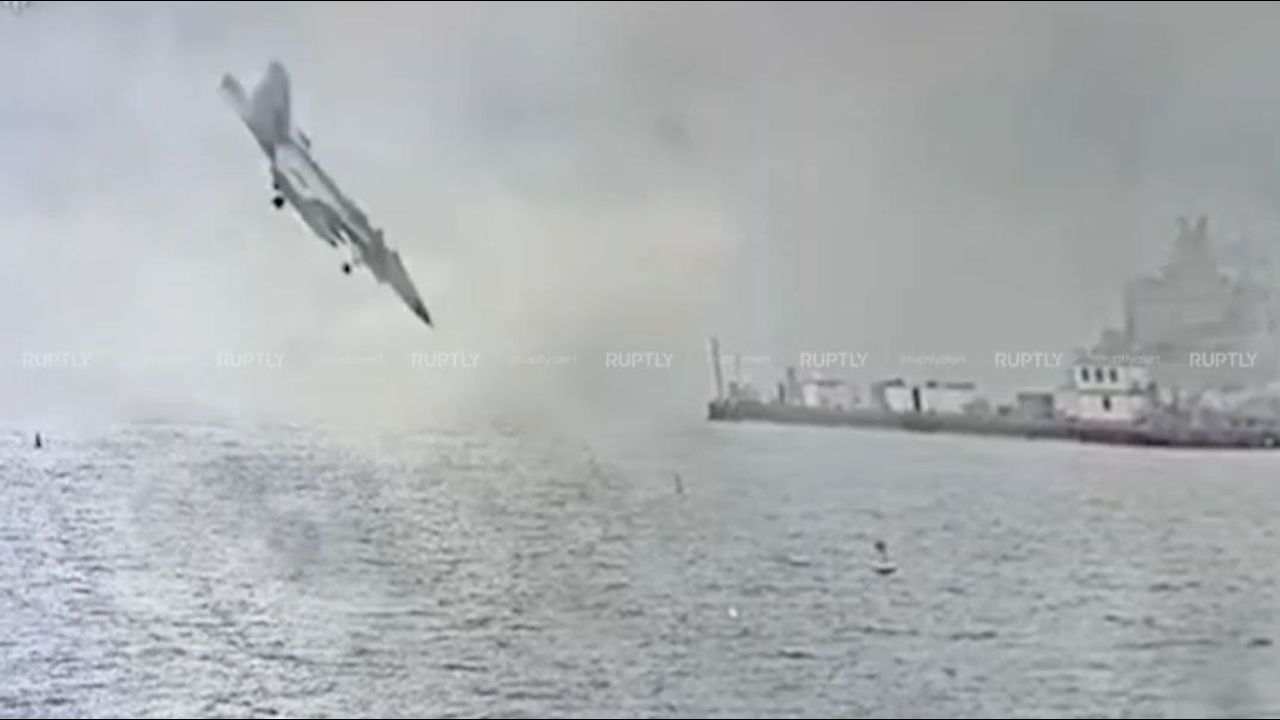 ️Yesterday's EA-18G 'Growler' US Navy Jet Crash into San Diego Bay - on ...