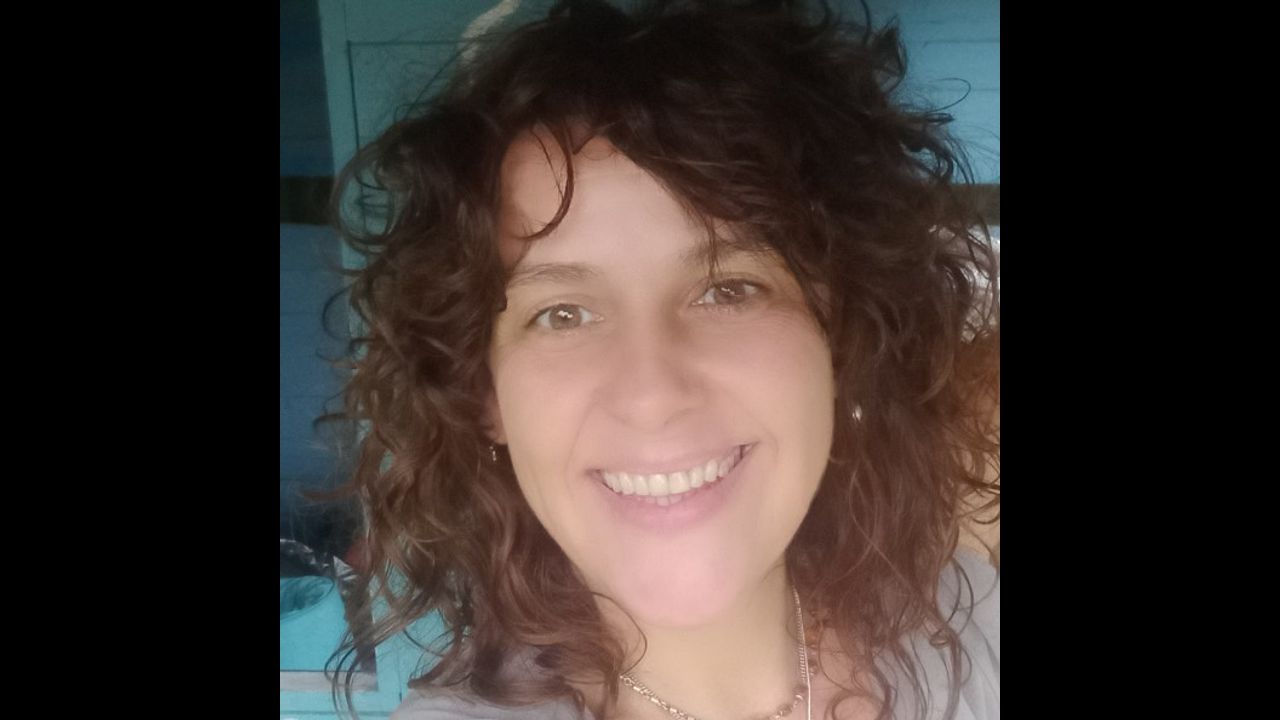 HEY TEAM HUMAN !! - WITH HOSTESS MORVEN BRYCE AND CO HOST LUCA MAJNO ...