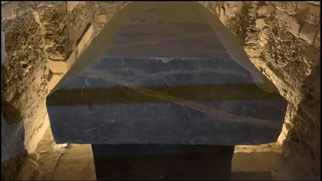 Brien Foerster: Megalithic Boxes in the Serapeum at Saqqara in Egypt ...